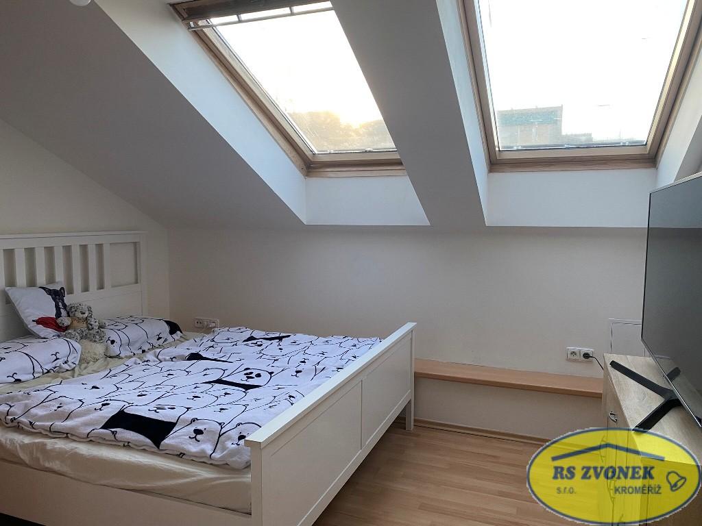 Prodej bytu 2+kk 37 m² náměstí Míru, Kroměříž - Kroměříž - undefined undefined | UlovDomov.cz