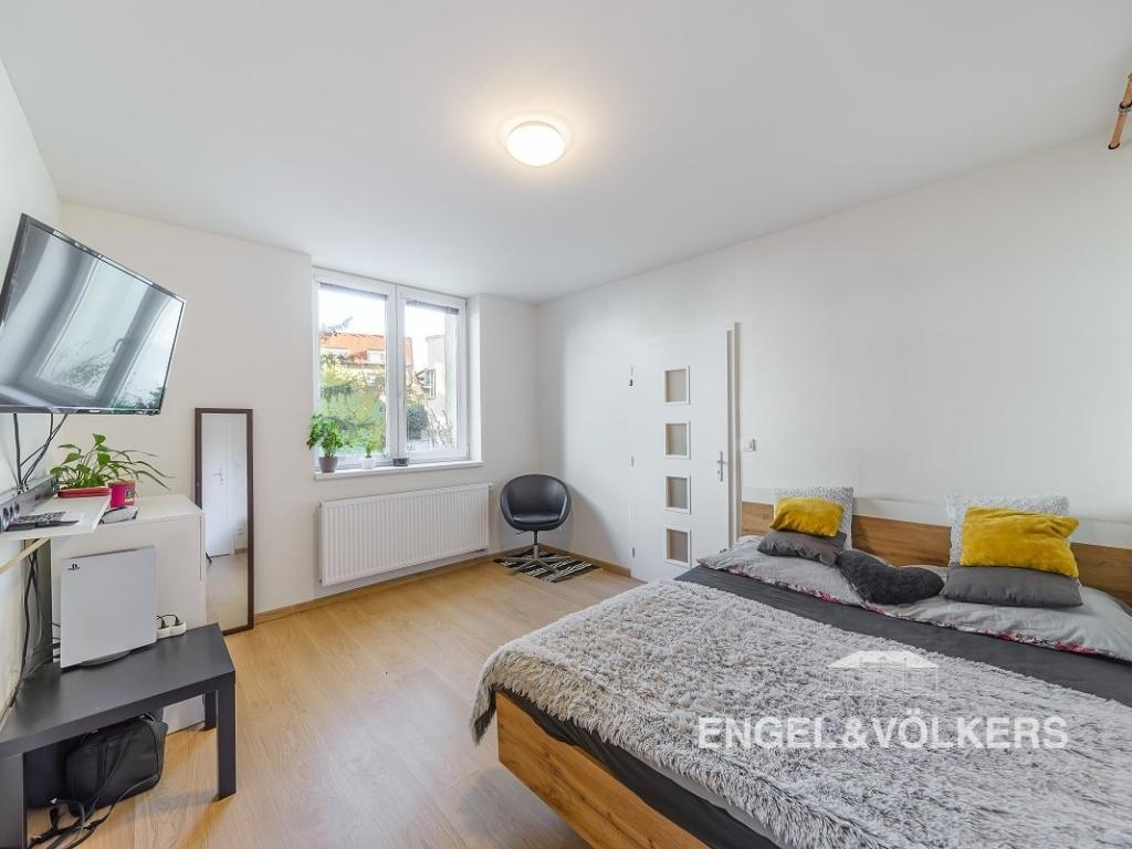 Pronájem bytu 1+1 47 m2 Praha - Kobylisy - 16500 Kč | UlovDomov.cz