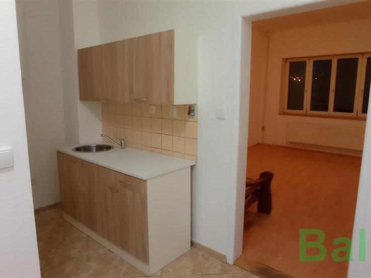 Pronájem bytu 1+1 36 m2 Brno - Husovice - 9500 Kč | UlovDomov.cz