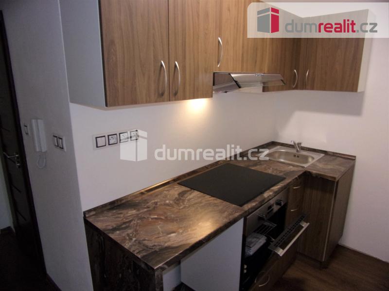 Pronájem bytu 2+1 48 m2 Karlovy Vary - Karlovy Vary - 11000 Kč | UlovDomov.cz