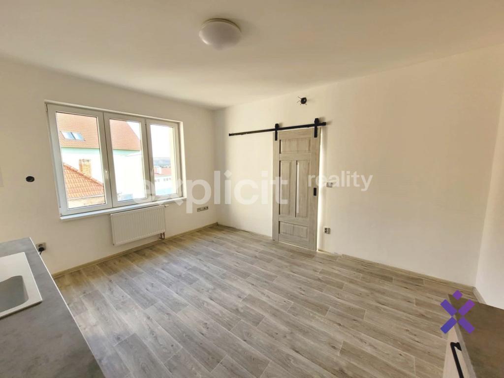 Pronájem bytu 1+1 32 m2 Bzenec - Bzenec - 13000 Kč | UlovDomov.cz