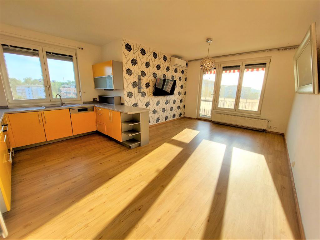 Pronajem bytu 3+kk 80 m2 Marie Podvalové, Praha - Čakovice - 23000 CZK ...