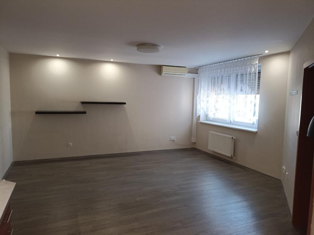 Pronajem bytu 2+kk 63 m2 Nerudova, Pardubice - Zelené Předměstí - 13000 CZK | UlovDomov.cz