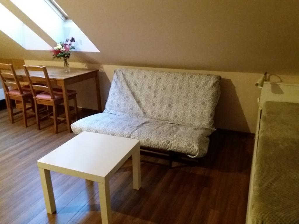 Spolubydlení atypický 40 m2 Pražská, Mukařov - Mukařov - bez provize ...