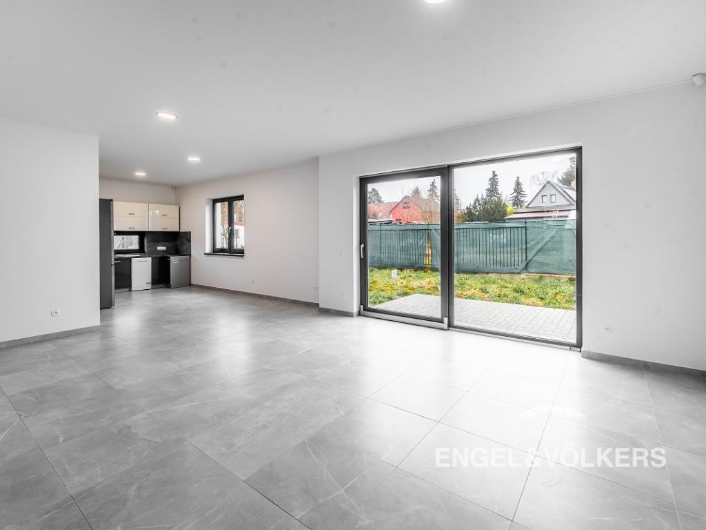 Pronájem domu Dům 219 m2 Ohrobec - Ohrobec - 45000 Kč | UlovDomov.cz