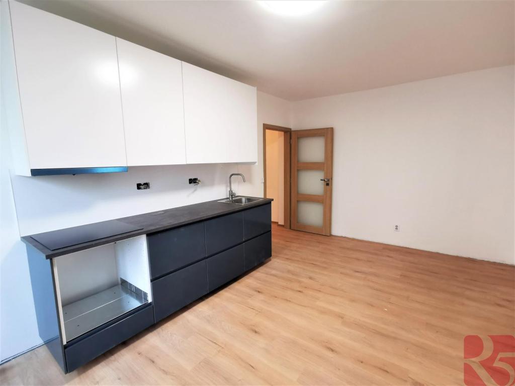 Pronajem bytu 3+kk 64 m² Na Bezděkově, Benešov - Benešov - 16500 CZK ...